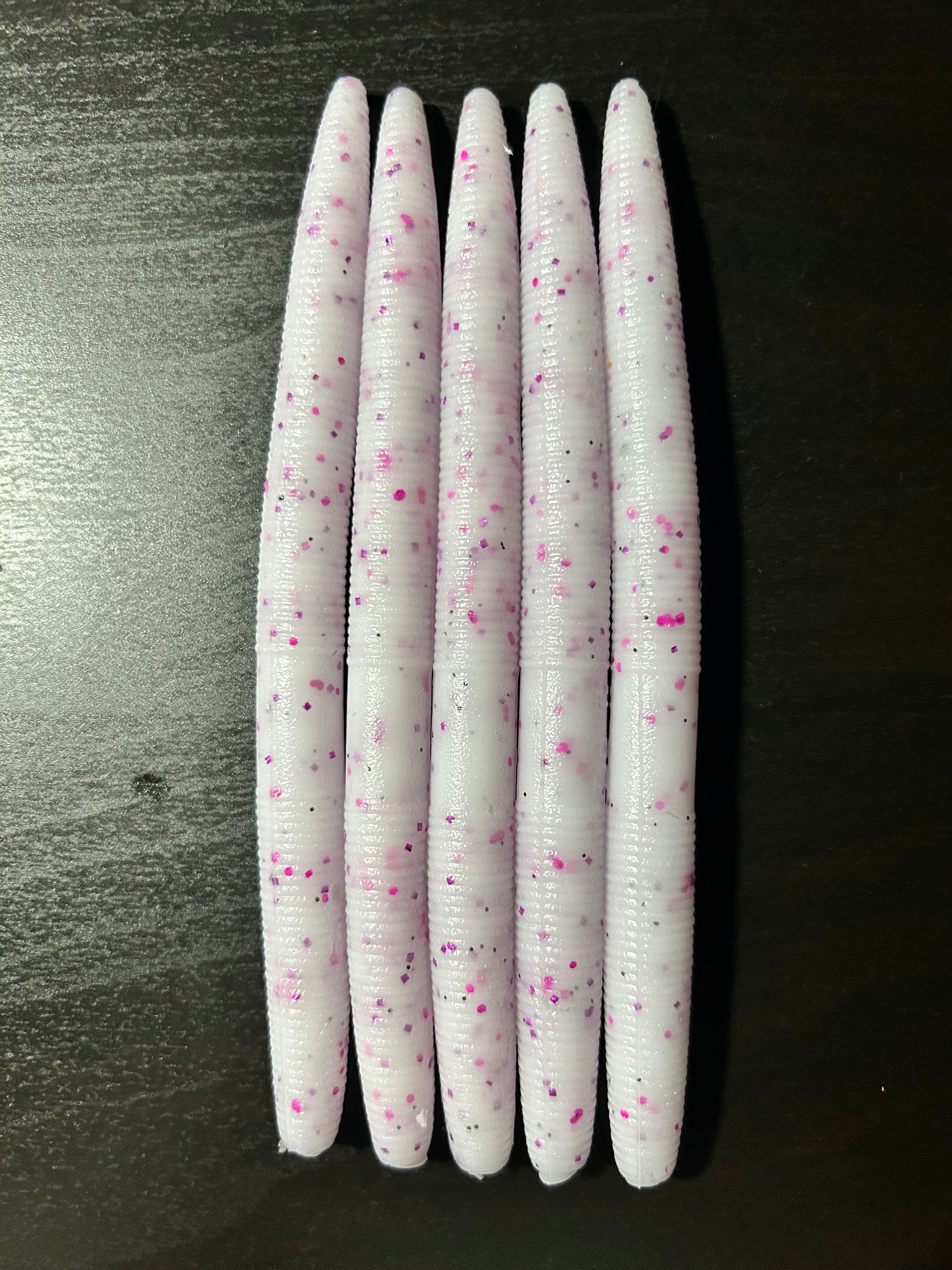 5” Senkos- Albino Flamingo – Jig It Baits